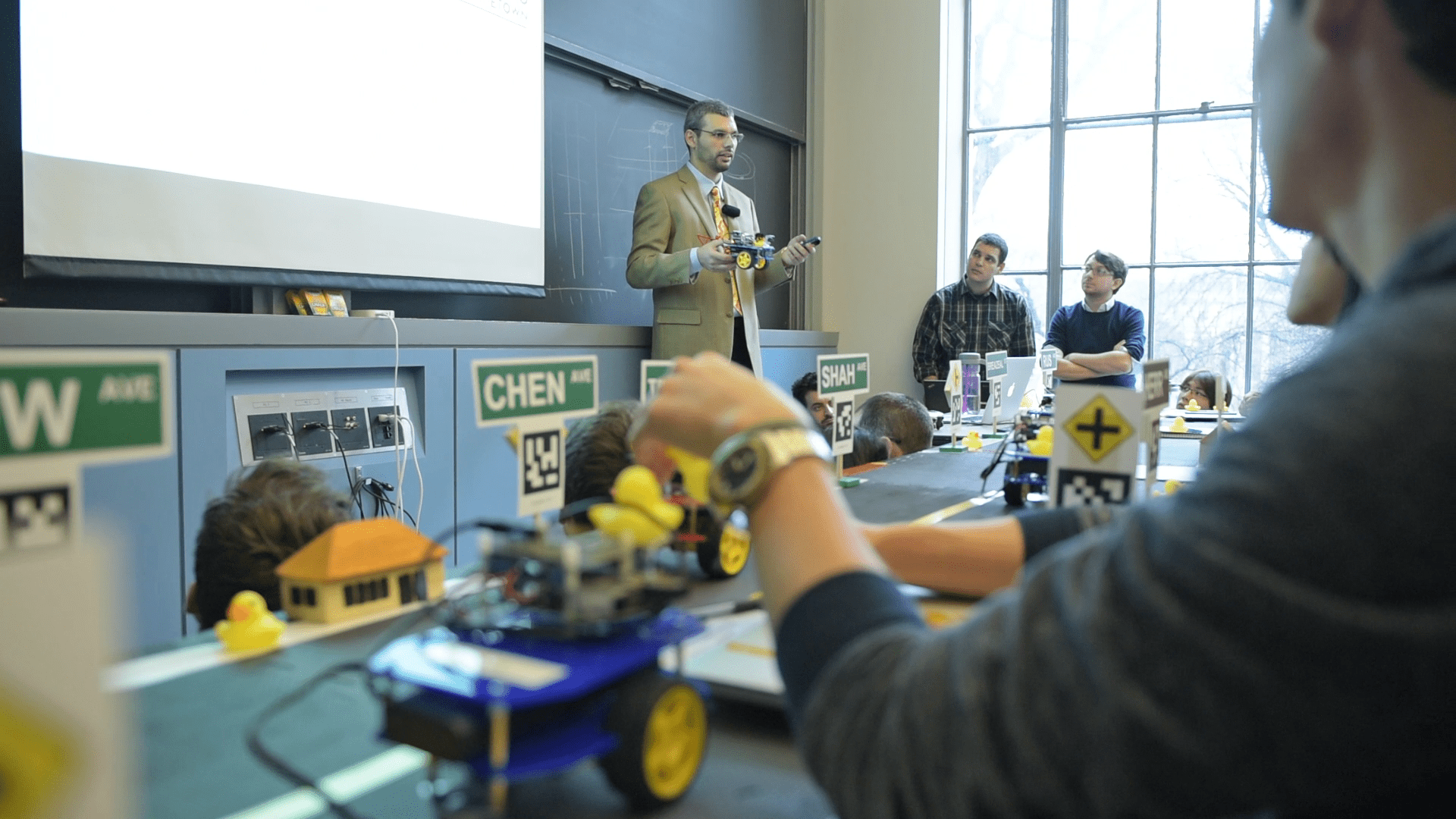 Start teaching with Duckietown: first steps for instructors